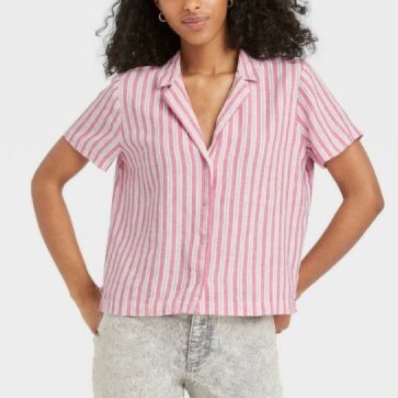 Universal Thread | Tops | Universal Thread Pink Stripe Crop Button Down ...